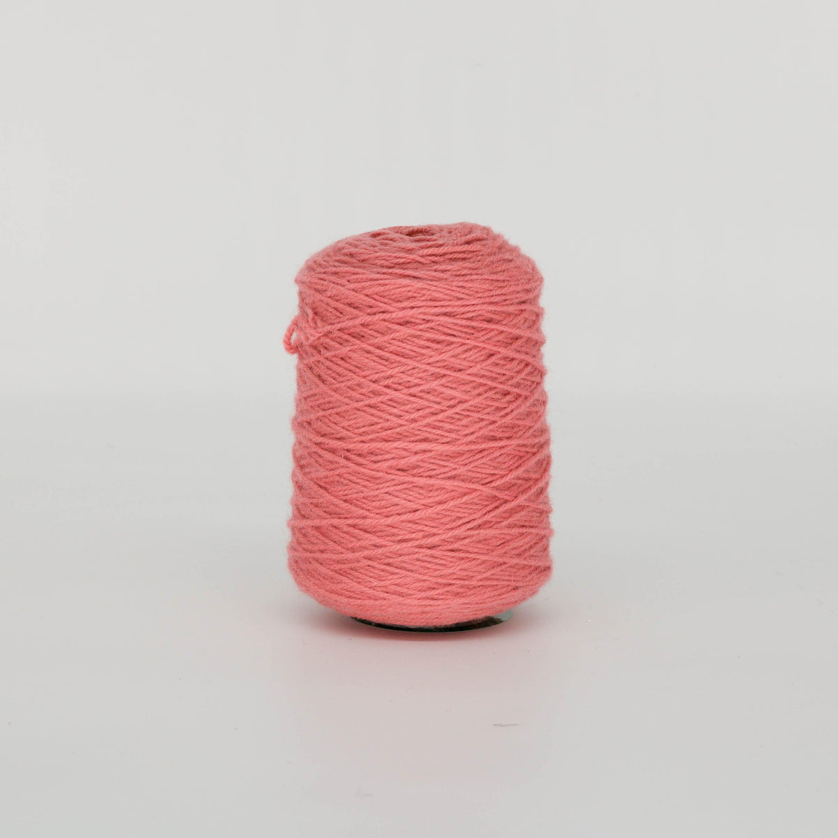 Indian red 100% Wool Tufting Yarn On Cone (456) – TuftingshopVATEXEMPTION